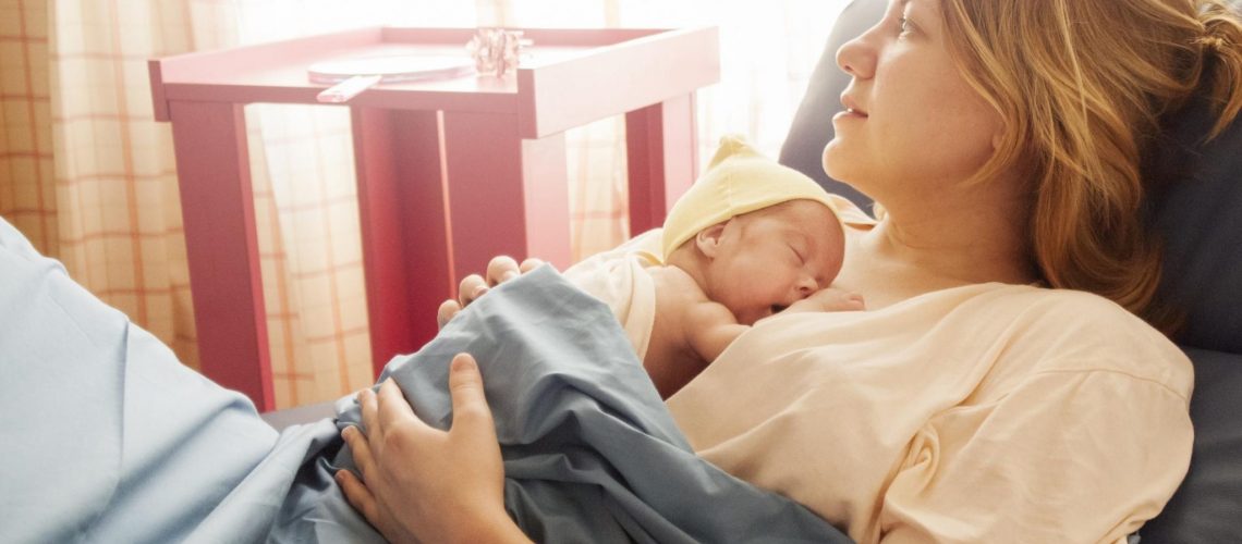 4 principais cuidados pós-parto - Ginecologia, Obstetrícia ou ...